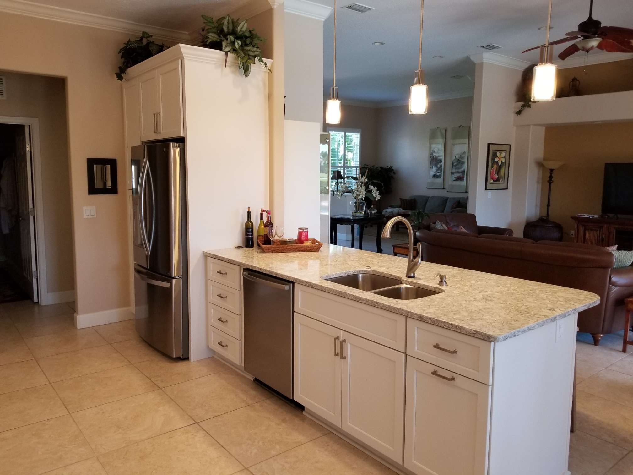 A Comfortable, Casual, and Contemporary Kitchen - Duncan's Creative ...